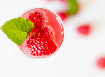 Raspberry Lime Sparkling Water | Spindrift